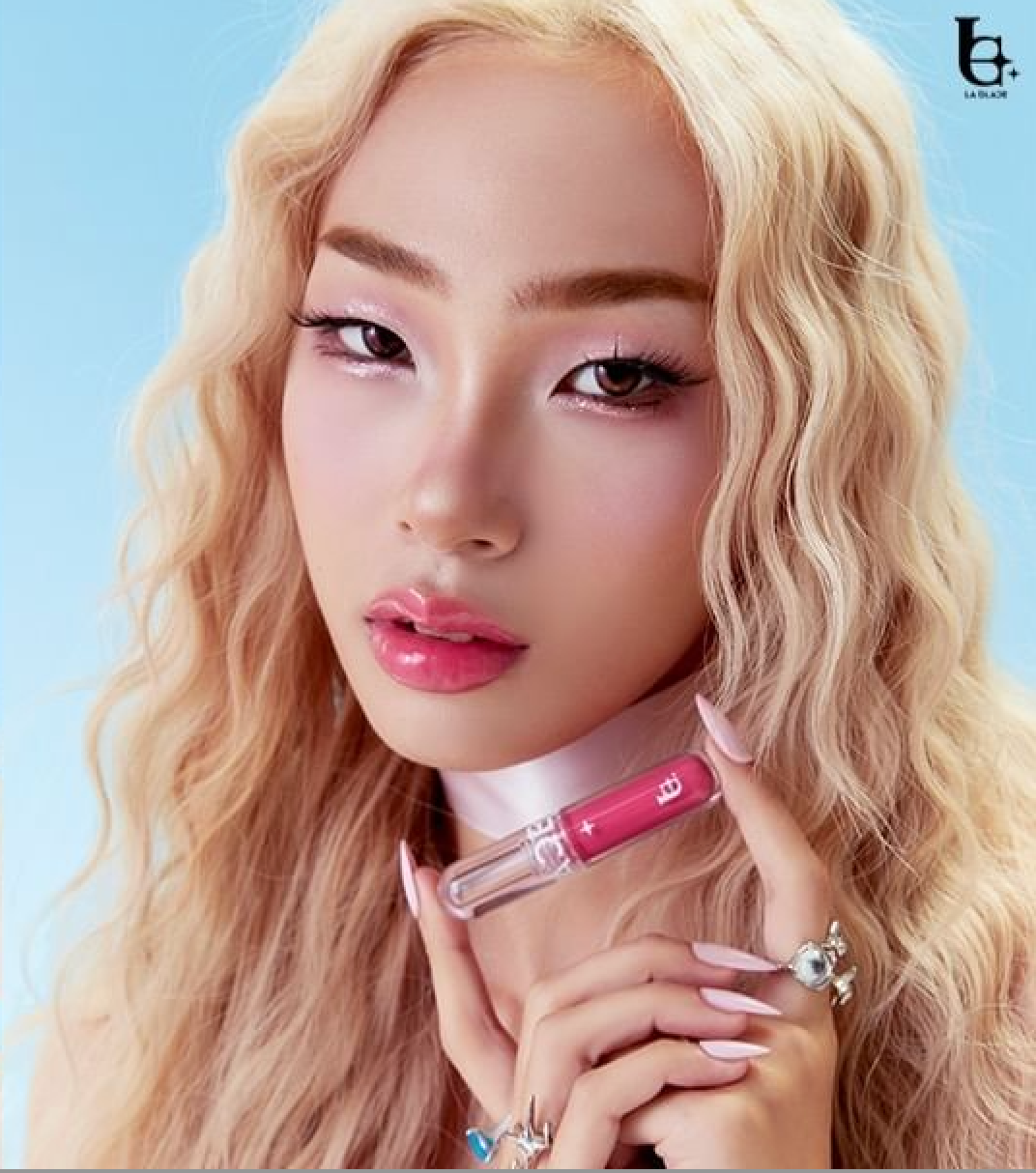 Model: Luna | MMG Models